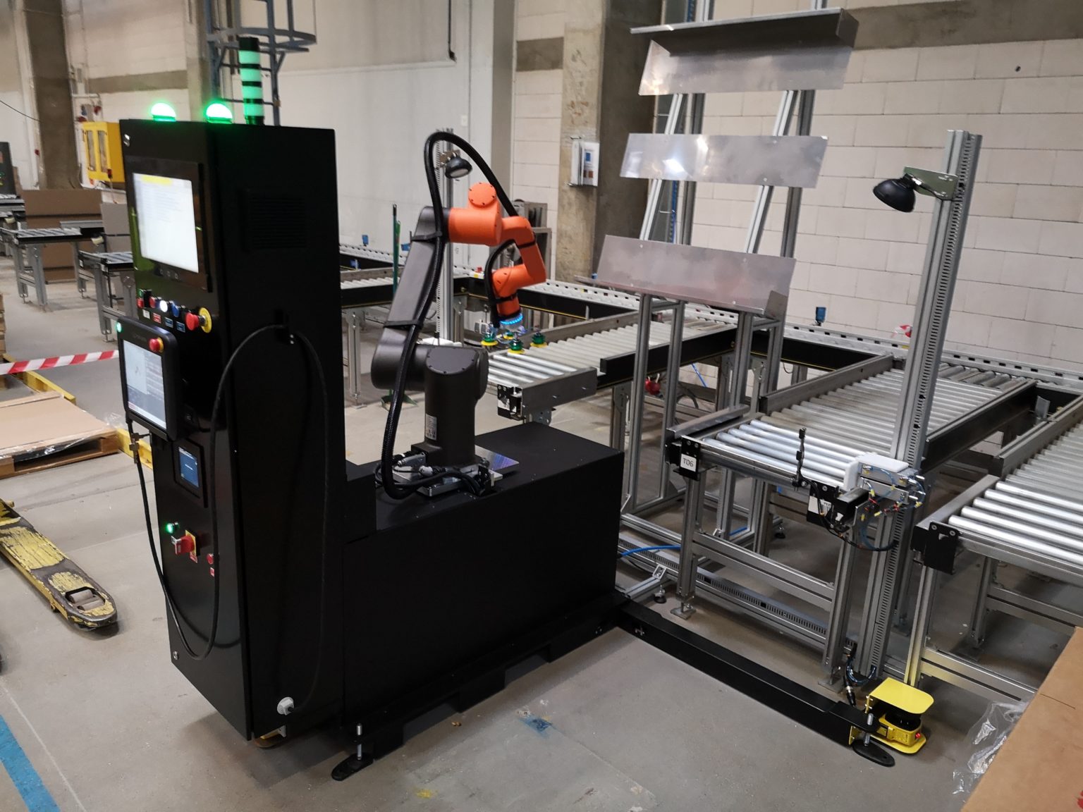 Smart Palletizer, robot do paletyzacji | Raion Automatyka